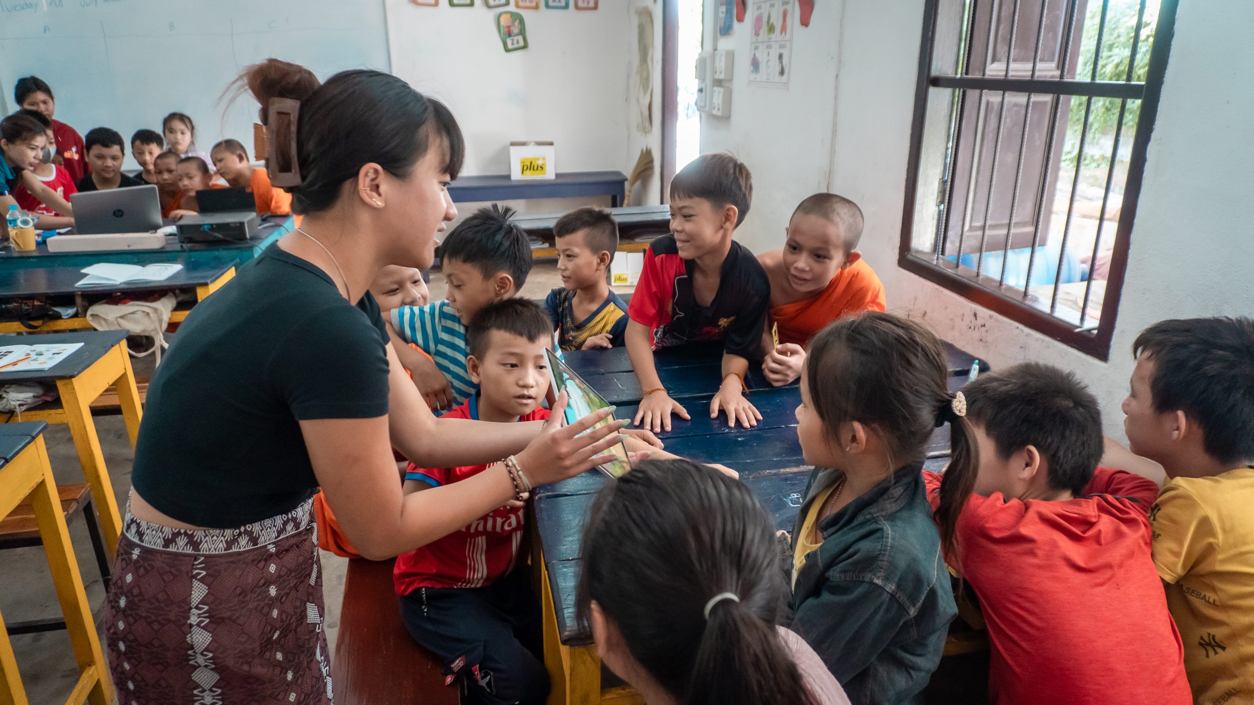 Teaching english – English Club Laos